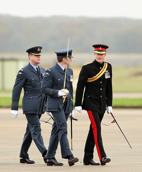 Royal Family Around the World: Prince Harry Presents No 26 Squadron RAF ...
